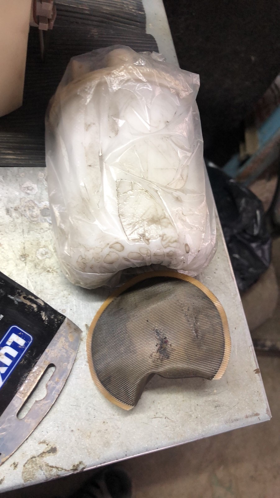 Очередное то и вопрос по крышке клапанов — KIA Ceed (1G), 2 л, 2008 ...