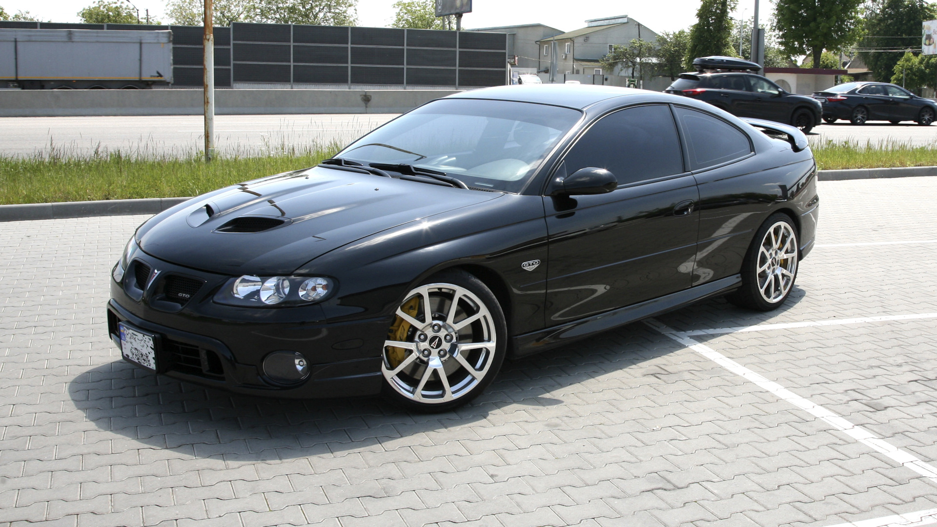 Pontiac GTO 6.0 бензиновый 2006 | 6.0 LS2 на DRIVE2