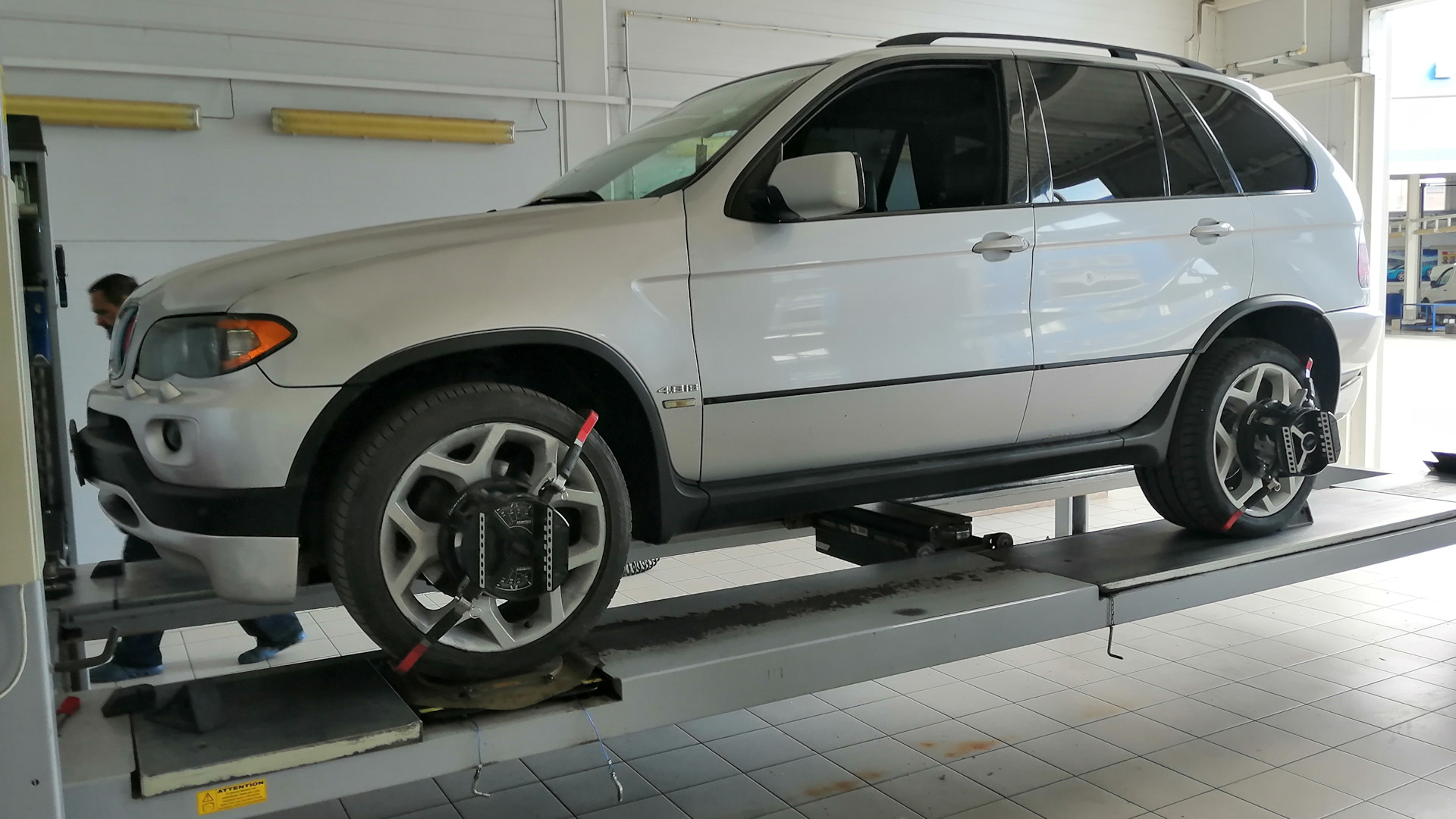 BMW X5 (E53) 4.8 бензиновый 2004 | 4.8is на DRIVE2