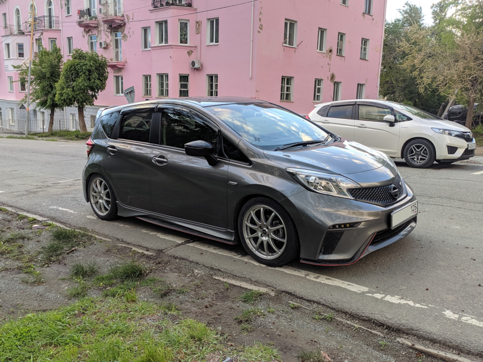 Проданы! Комплект стоек Largus SpecS на Note he12 e12 Nissan — Nissan Note (2G), 1,6 л, 2016 ...