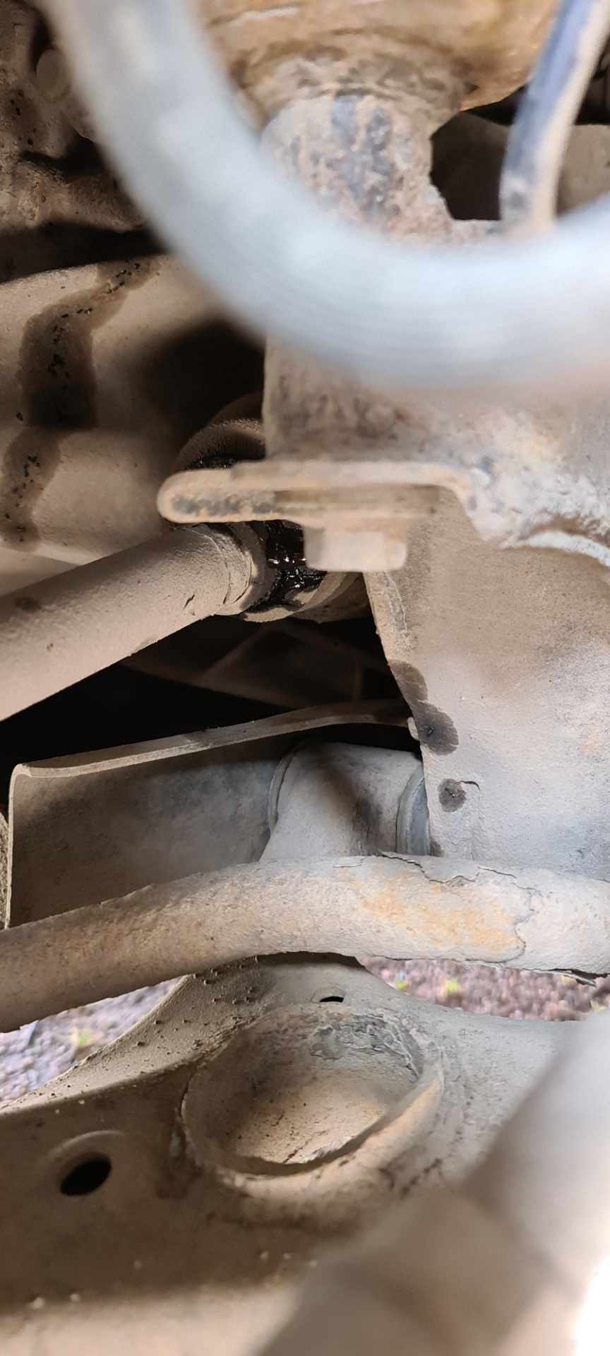 Замена внутреннего ШРУСа — Toyota Auris (1G), 1,8 л, 2009 года | своими ...