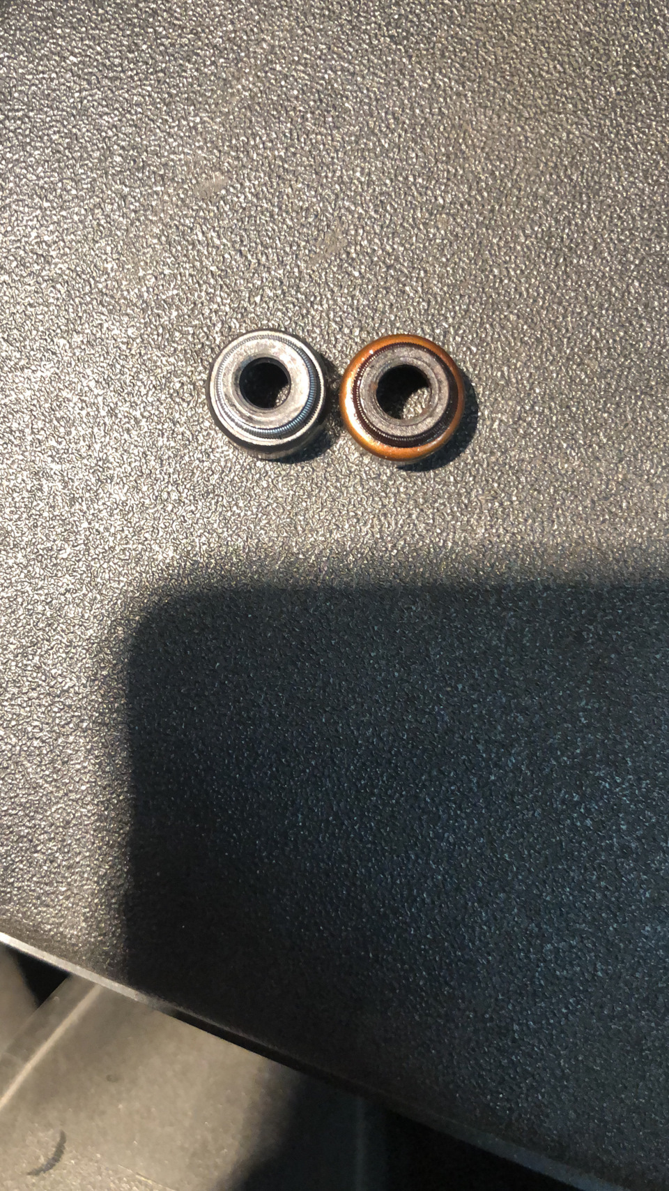 Замена маслосъёмных колпачков(сальников) — Toyota Camry (XV40), 2,4 л ...