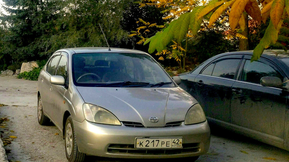 Резина — Toyota Prius (11), 1,5 л, 2001 года | наблюдение | DRIVE2