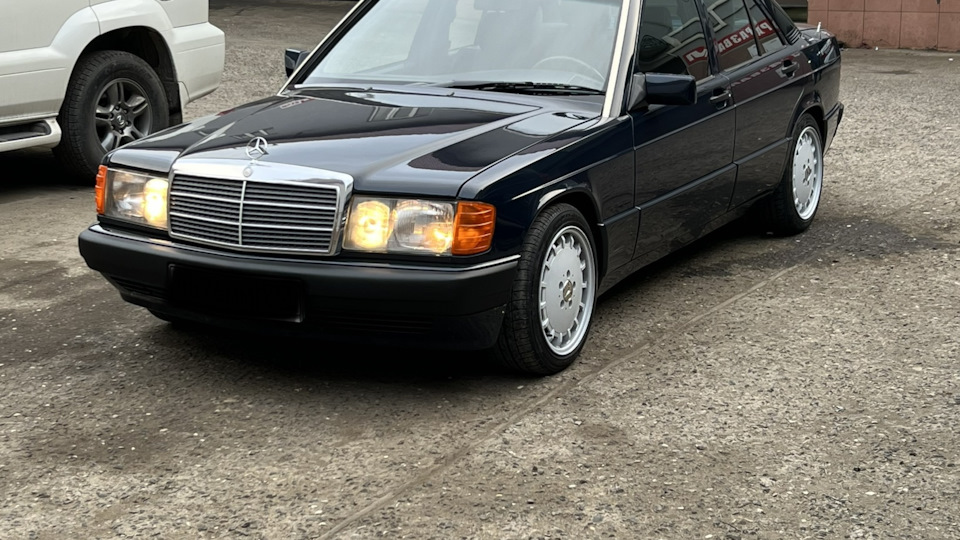 Mercedes-Benz 190 (W201) 2.3 бензиновый 1992 | на DRIVE2