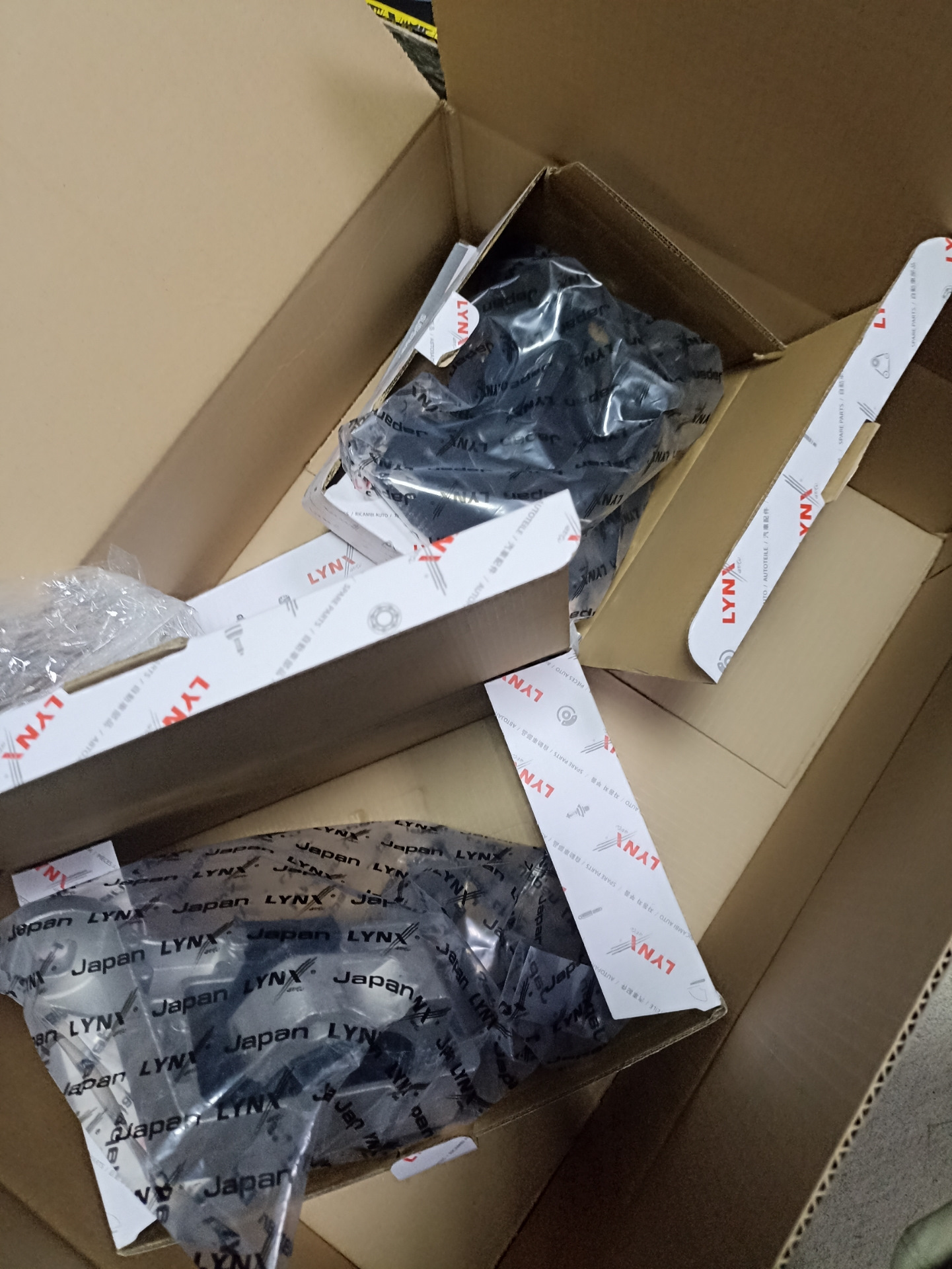 Замена опор двигателя и коробки. Щелчок при переключении передач ...