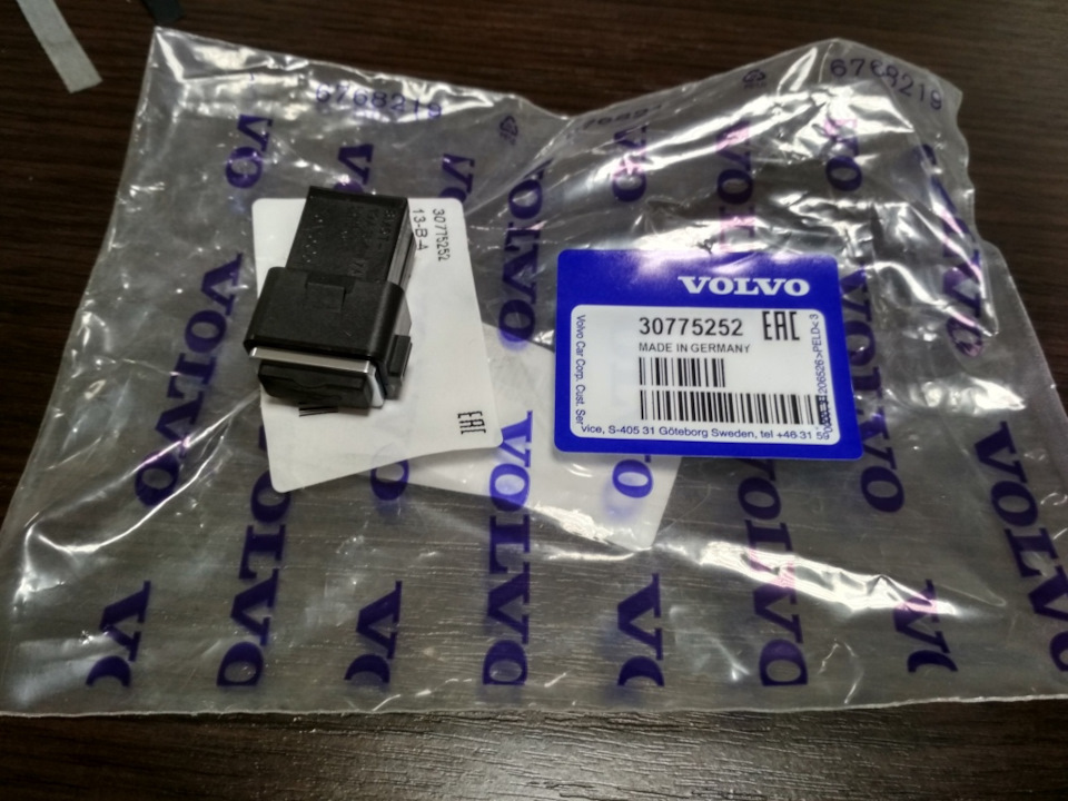30775252 USB соединение Volvo | Запчасти на DRIVE2