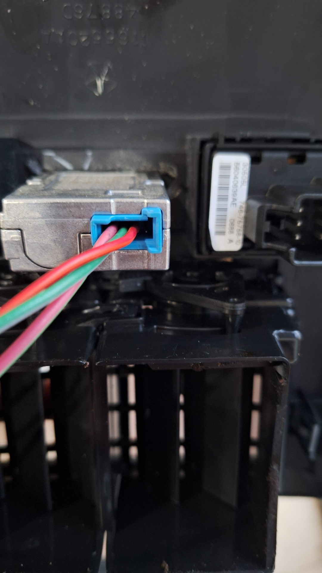 Установка блока зарядки usb-c от bmw g30 — Chrysler 300C SRT8 (1G), 6,1 ...