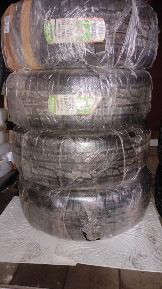 Шины всесезонные Nokian 255/60 R18 на Toyota Highlander (XU50), Honda ...