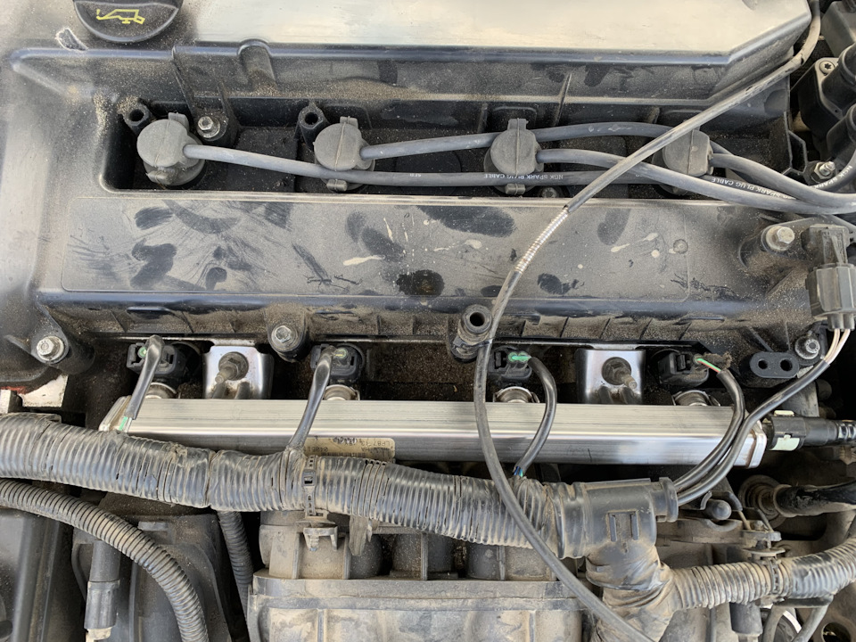 Установил ремкомплект топливных форсунок — Ford Mondeo III, 2 л, 2005 ...