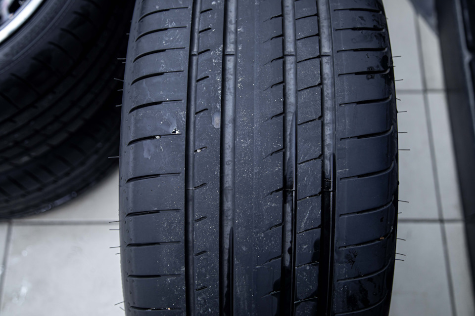 Шины летние Goodyear 275/30 R20 на BMW 5 series (G30), Mercedes-Benz E ...