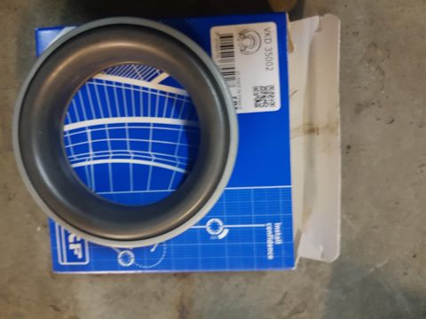 VKD35002 Подшипник качения, опора стойки амортизатора SKF | Запчасти на ...