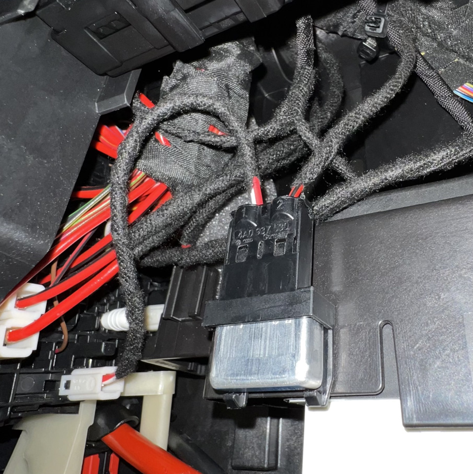 Кожаный салон с памятью передних сидений — Volkswagen Taos, 1,4 л, 2021 ...