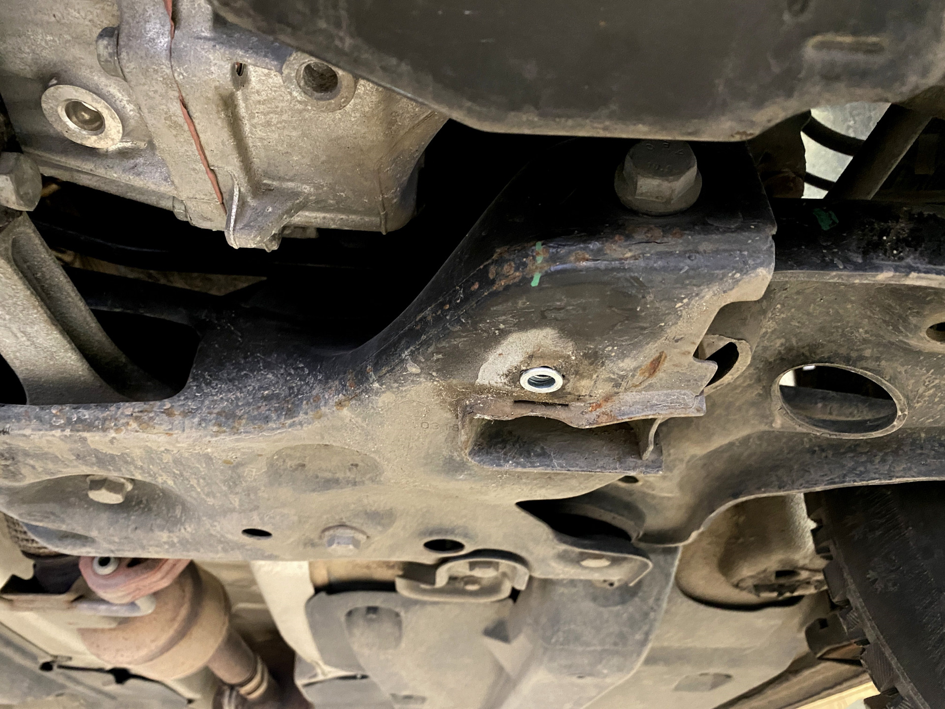 Оригинальная защита двигателя — Volkswagen Polo Sedan, 1,6 л, 2018 года ...