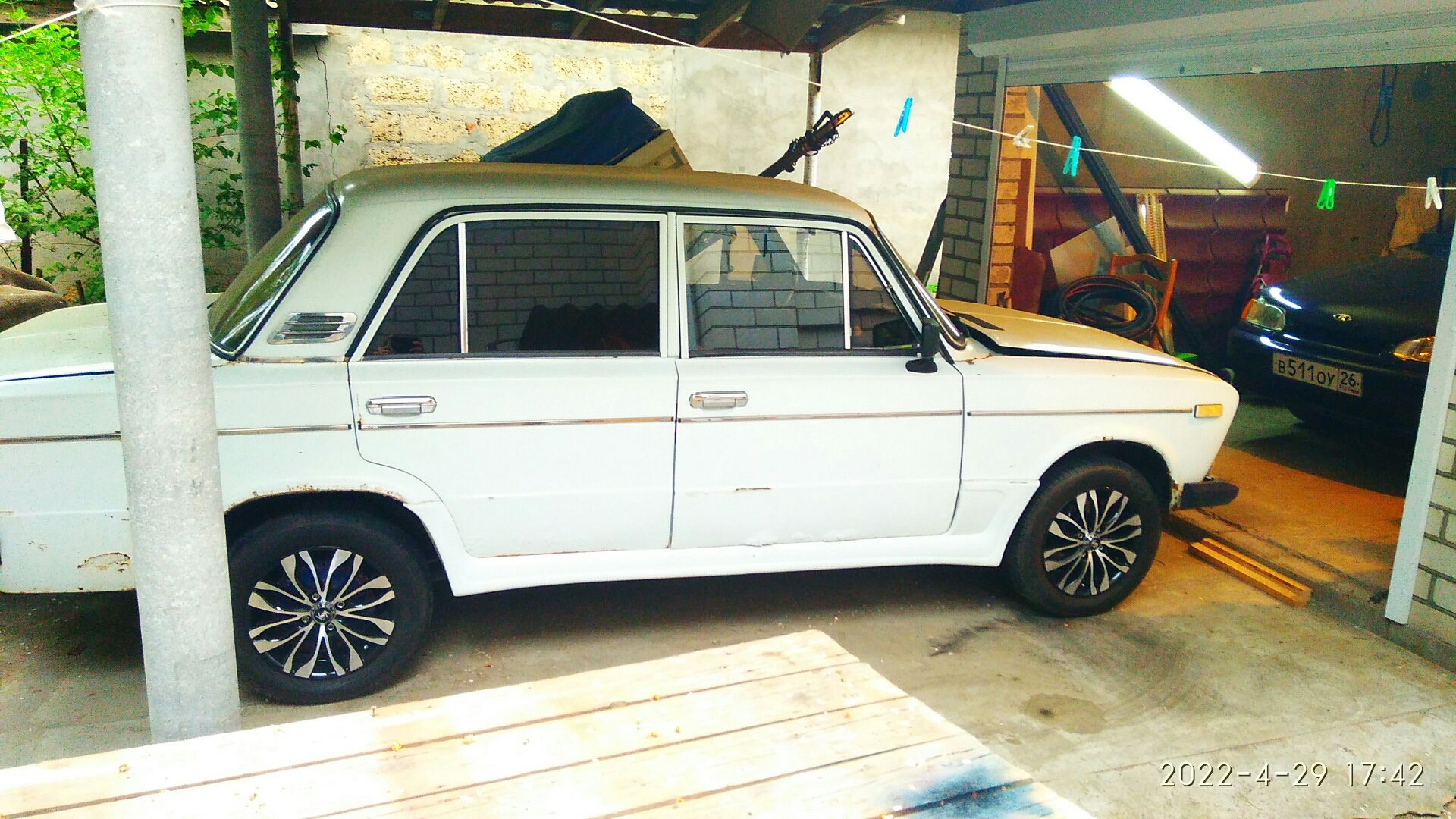 А что если немного изменить внешний вид небольшими монипуляциями — Lada 2106, 1,6 л, 1991 года ...