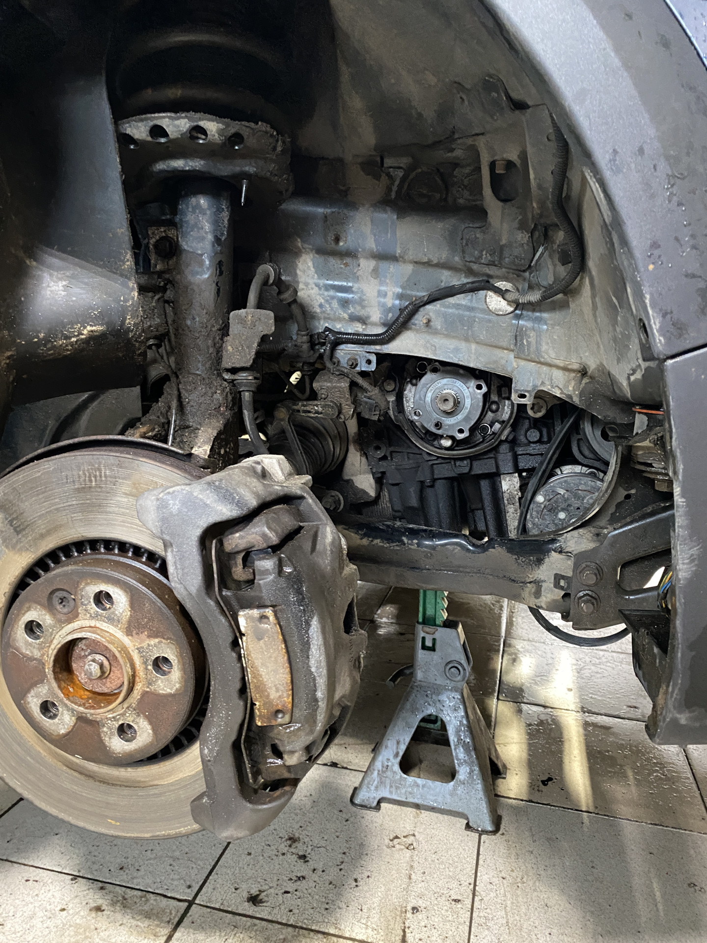 Ремень ГРМ 305000км — Volvo XC70 III, 2,4 л, 2008 года | плановое ТО ...