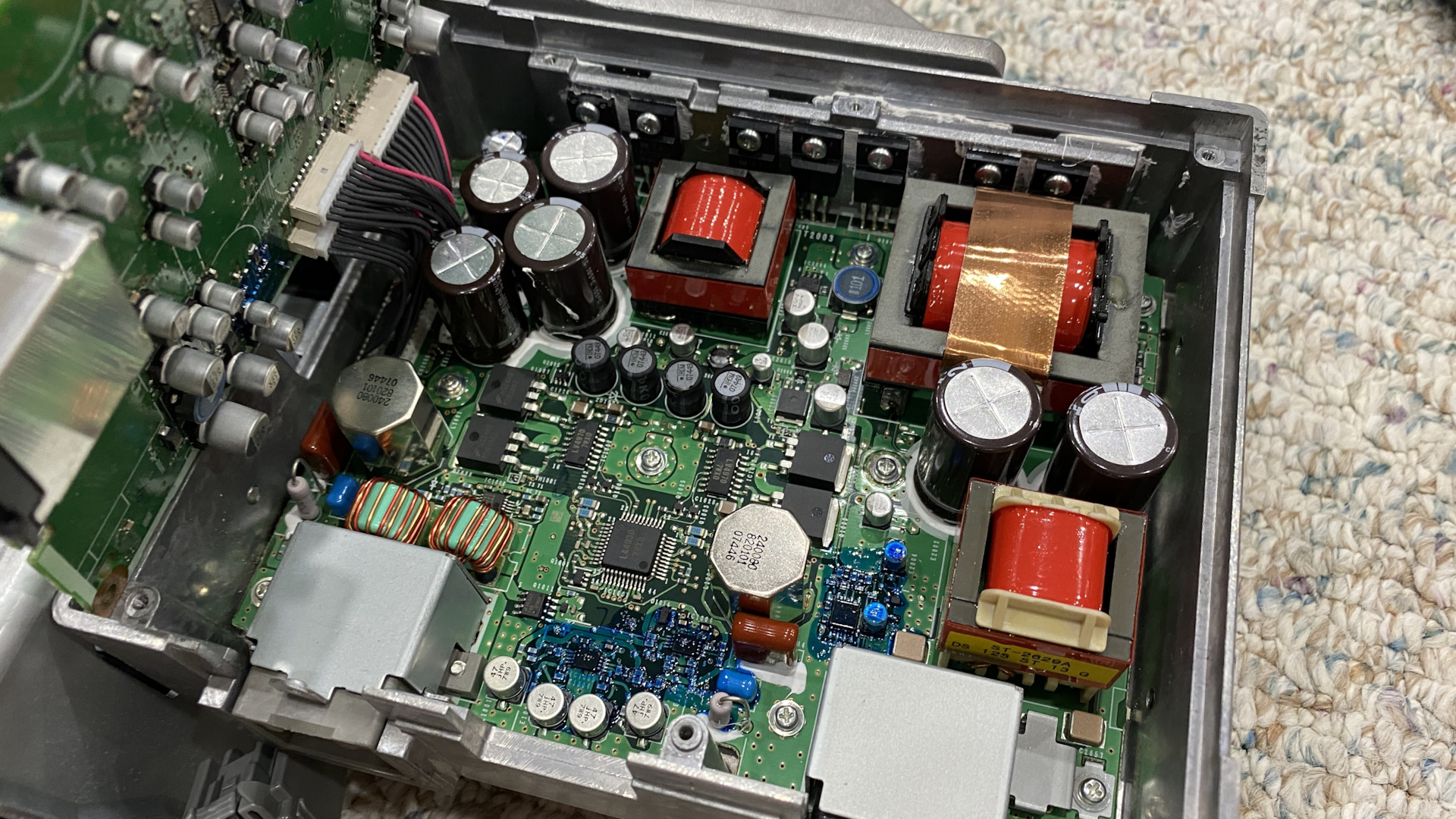 Оригинальный Subwoofer Volvo V70/XC70 P3. Что внутри? (Видео) — Volvo ...