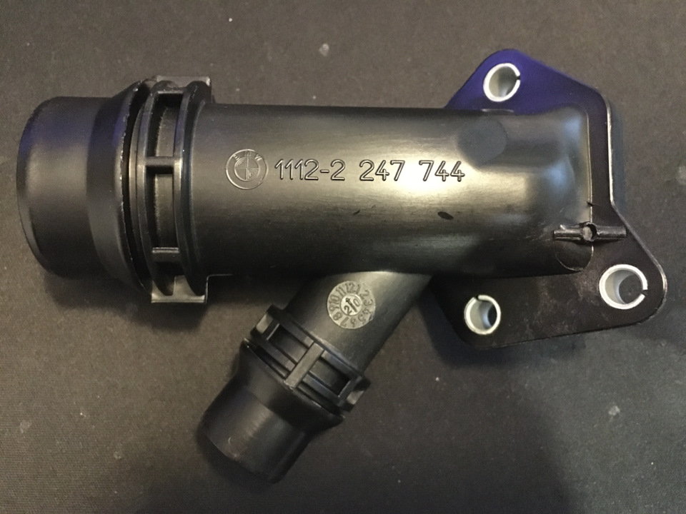 Замена тройника на охлаждение, Дэмпфера (вне планового) — BMW 5 series ...