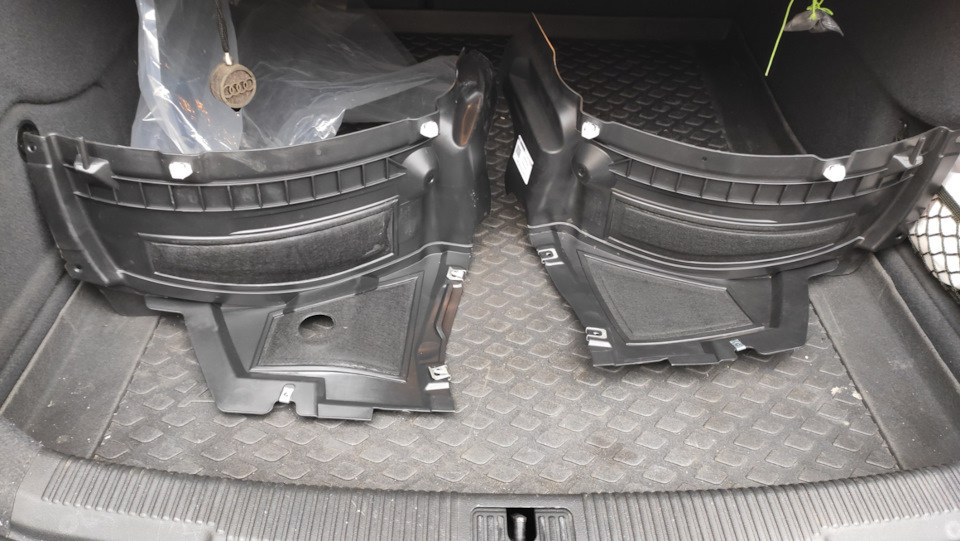 Замена задних колодок и передних спойлеров (локер, подкрылок) — Audi A6 ...