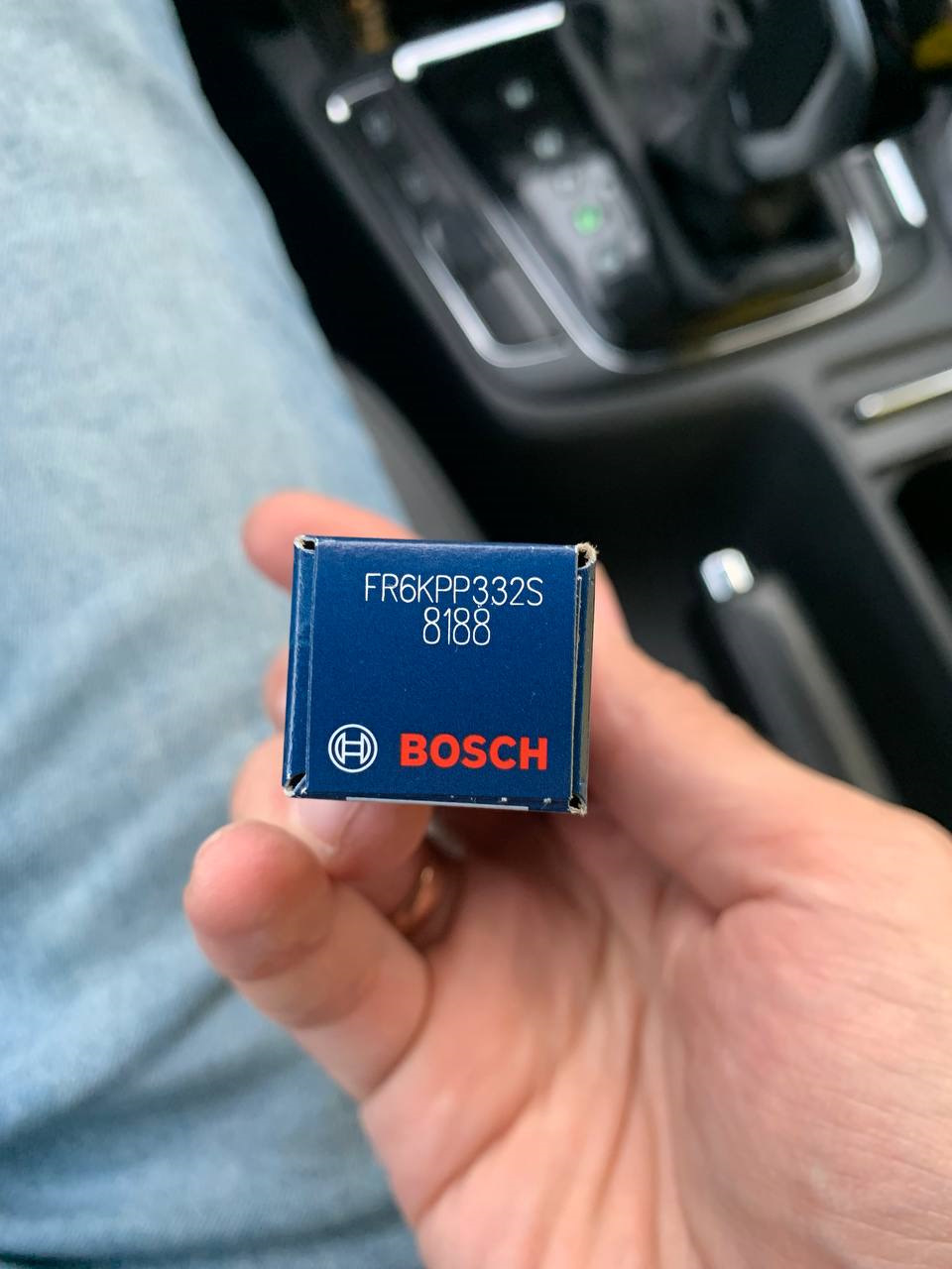 Замена свечей bosch fr6kpp332s — Skoda Superb Mk2, 2 л, 2013 года ...