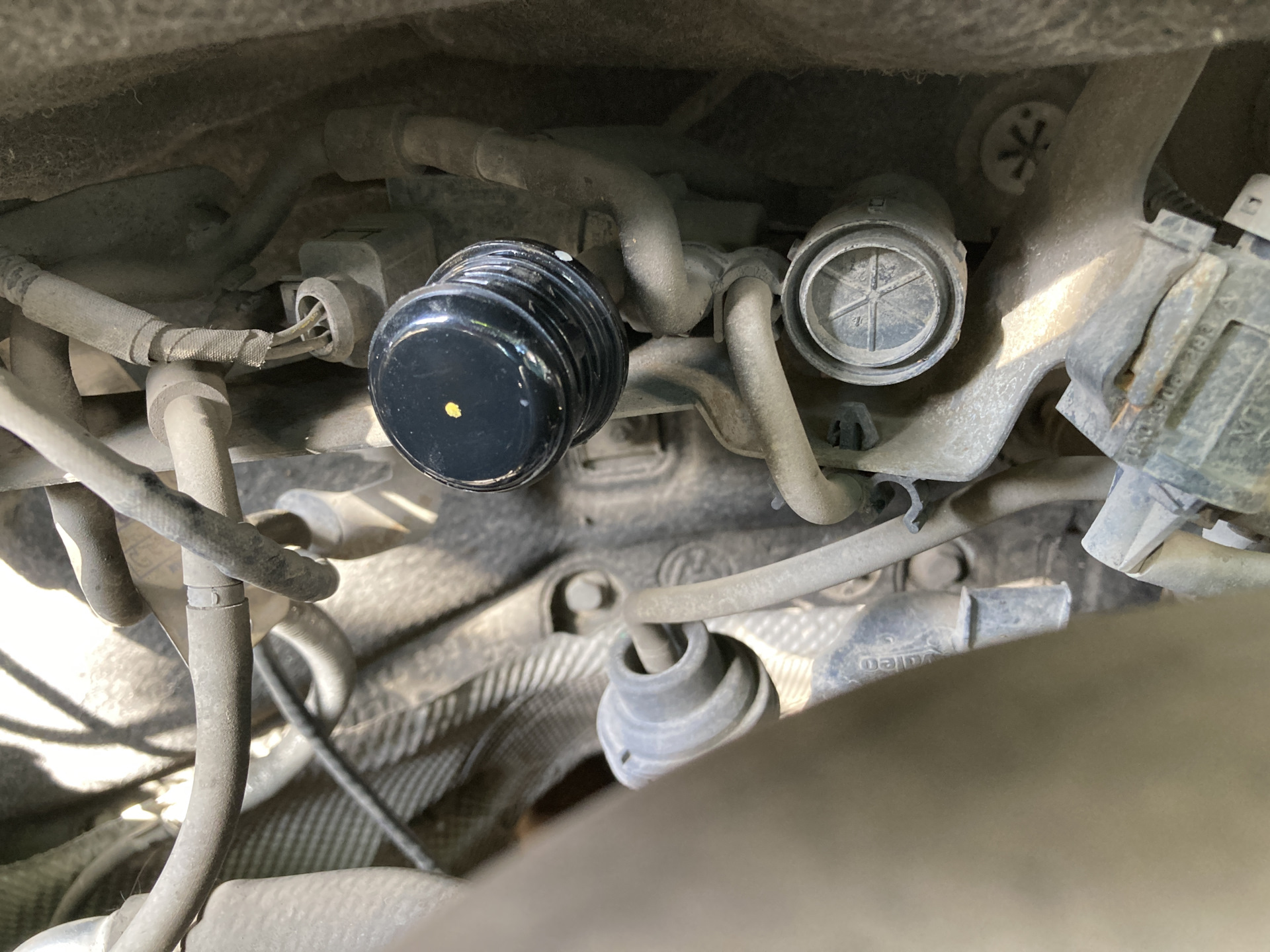 Фильтр вакуумной системы — Volkswagen Caravelle (T5), 2 л, 2013 года ...