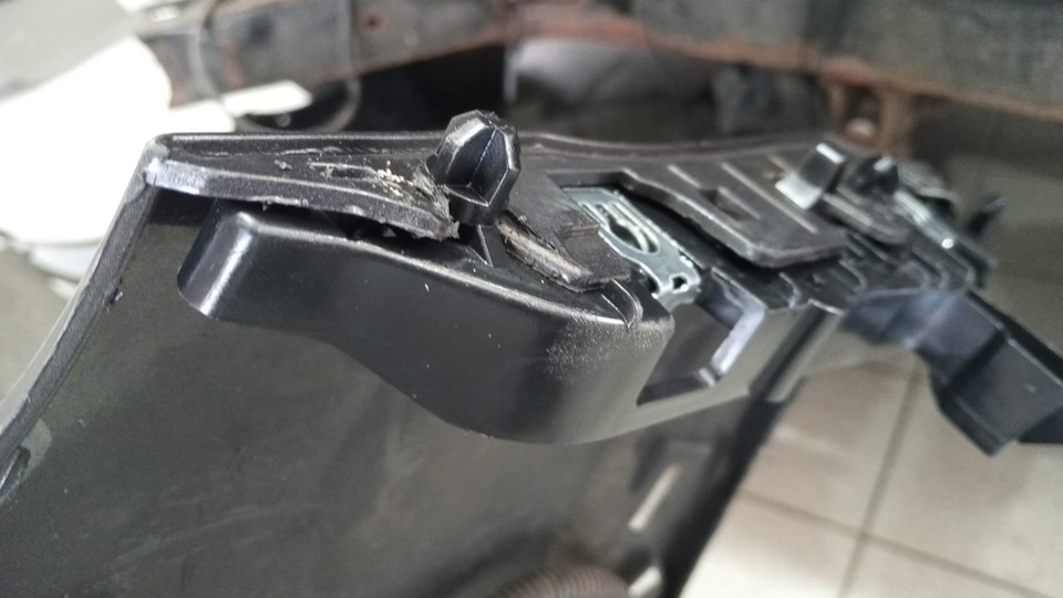 ДТП 2.1 восстановление (запчасти с Али) — Peugeot 5008 (2G), 2 л, 2020 ...