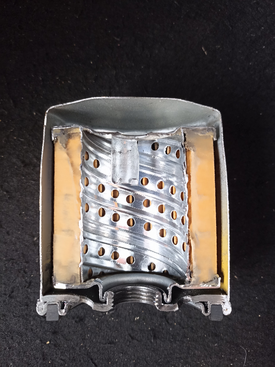 Масляный фильтр Sufix SP-1027 — Ford Focus Hatchback III, 1,6 л, 2011 года | запчасти | DRIVE2