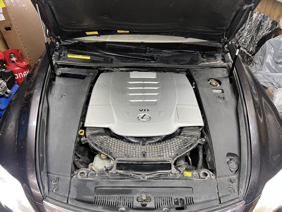 Замена уплотнителей клапанных крышек Lexus LS 460 long — Lexus LS ...