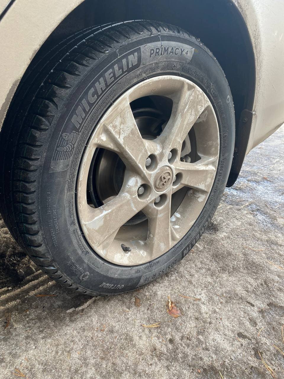 Сезон настал, переобувка на летние Michelin Primacy 4+ 205/55 R16 — Toyota Corolla (140/150), 1 ...