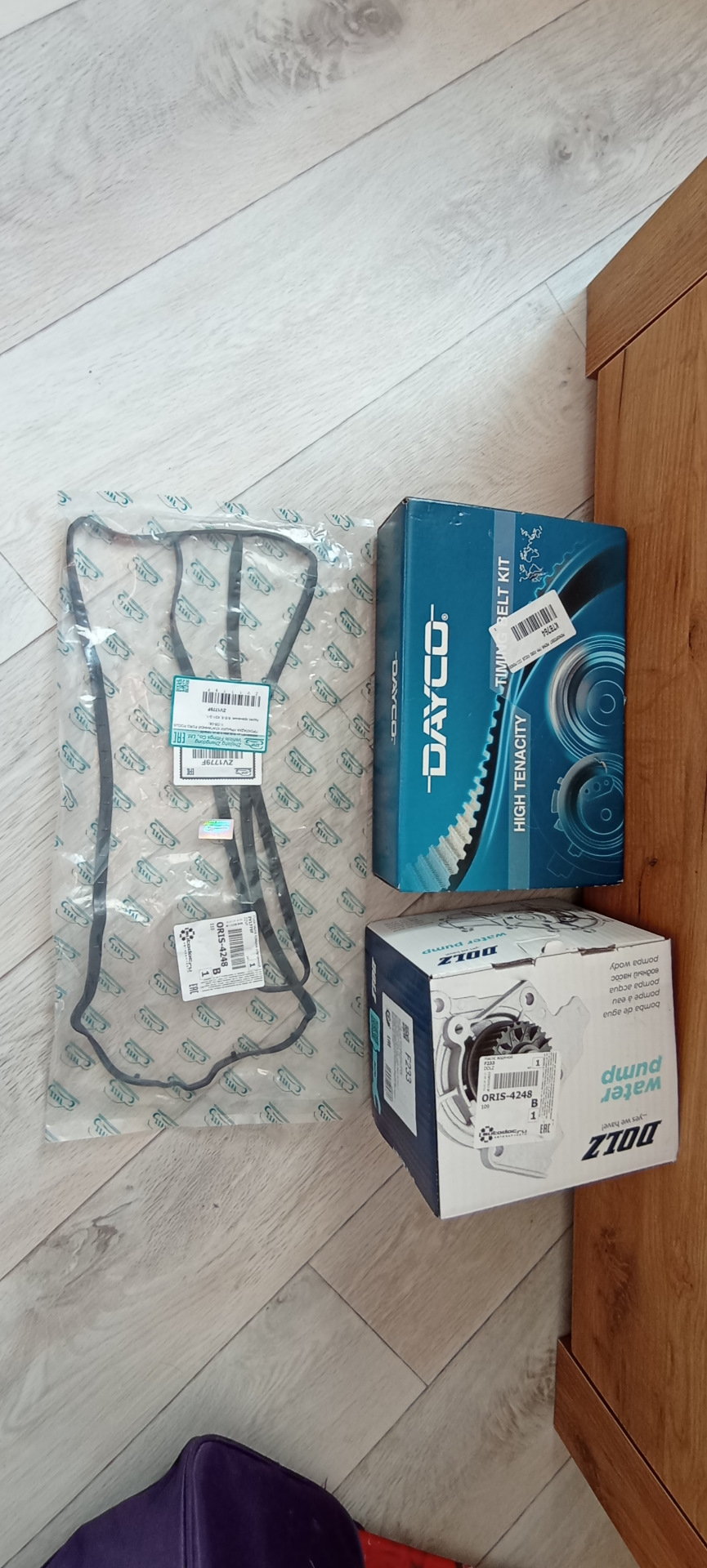 Помпа и замена грм — Ford Focus Hatchback II, 1,6 л, 2010 года | визит ...