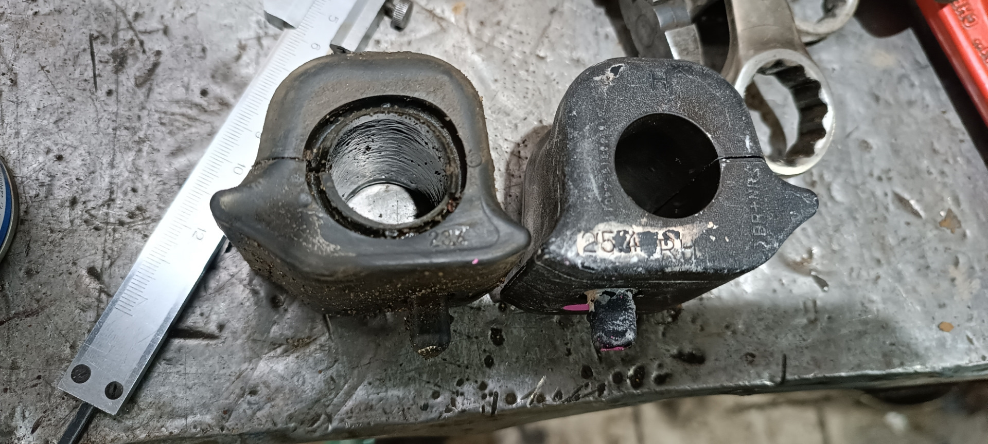 Втулки переднего стабилизатора, передние сайлентблоки заднего ...