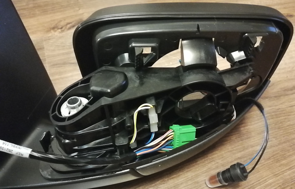 Ремонт зеркал заднего вида — Volvo XC60 (1G), 2,4 л, 2010 года | своими ...