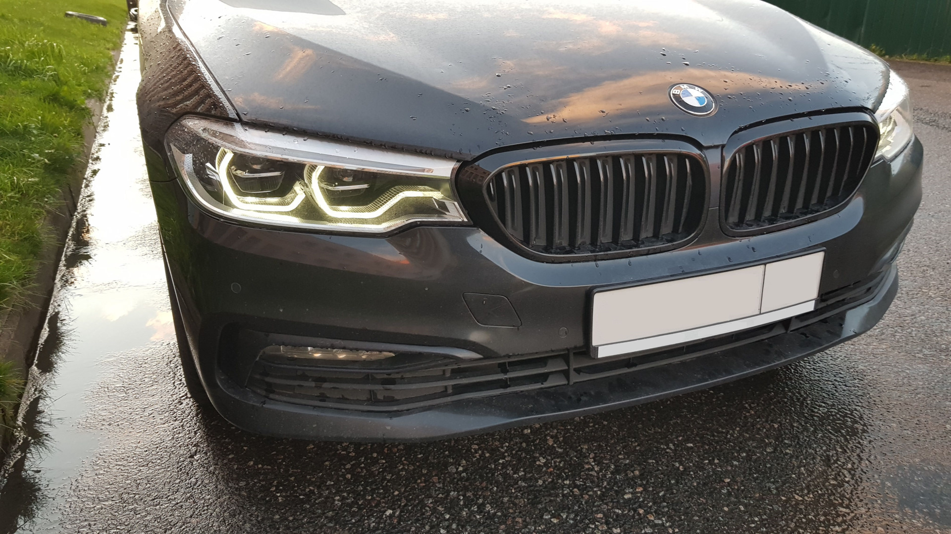 Установка Full Led Adaptive фар на BMW 5 G30 — BMW 5 series (G30), 2 л, 2017 года | тюнинг | DRIVE2