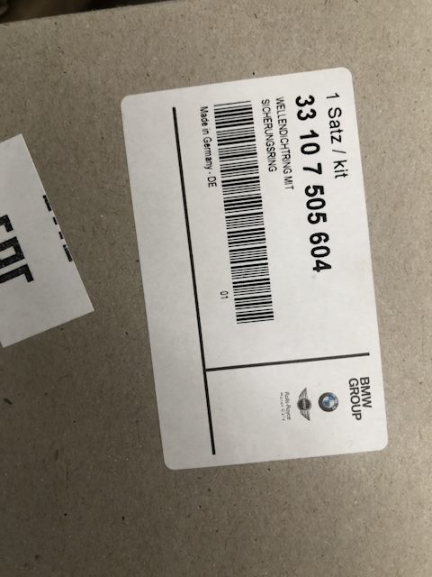 33107505604 Сальник со стопорным кольцом BMW | Запчасти на DRIVE2