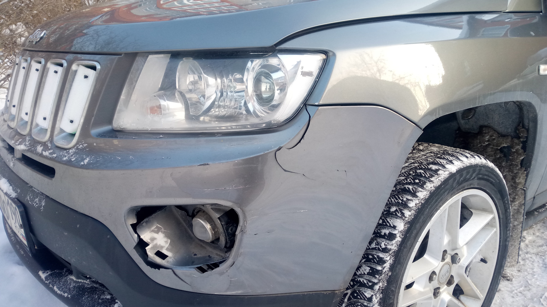 23 Неприятность — Jeep Compass (1G), 2,4 л, 2011 года | ДТП | DRIVE2