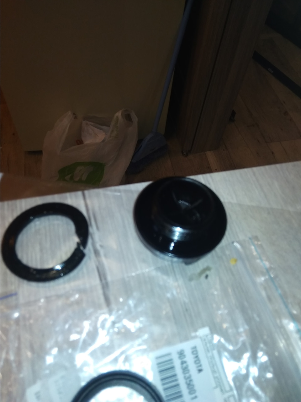 9043035001 Крышка маслозаливной горловины TOYOTA LEXUS | Запчасти на DRIVE2