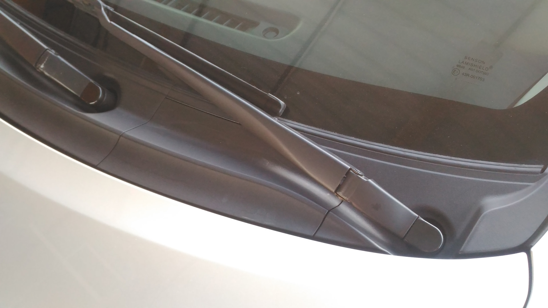Колпачки на дворники — Toyota Auris (1G), 1,6 л, 2008 года | аксессуары ...