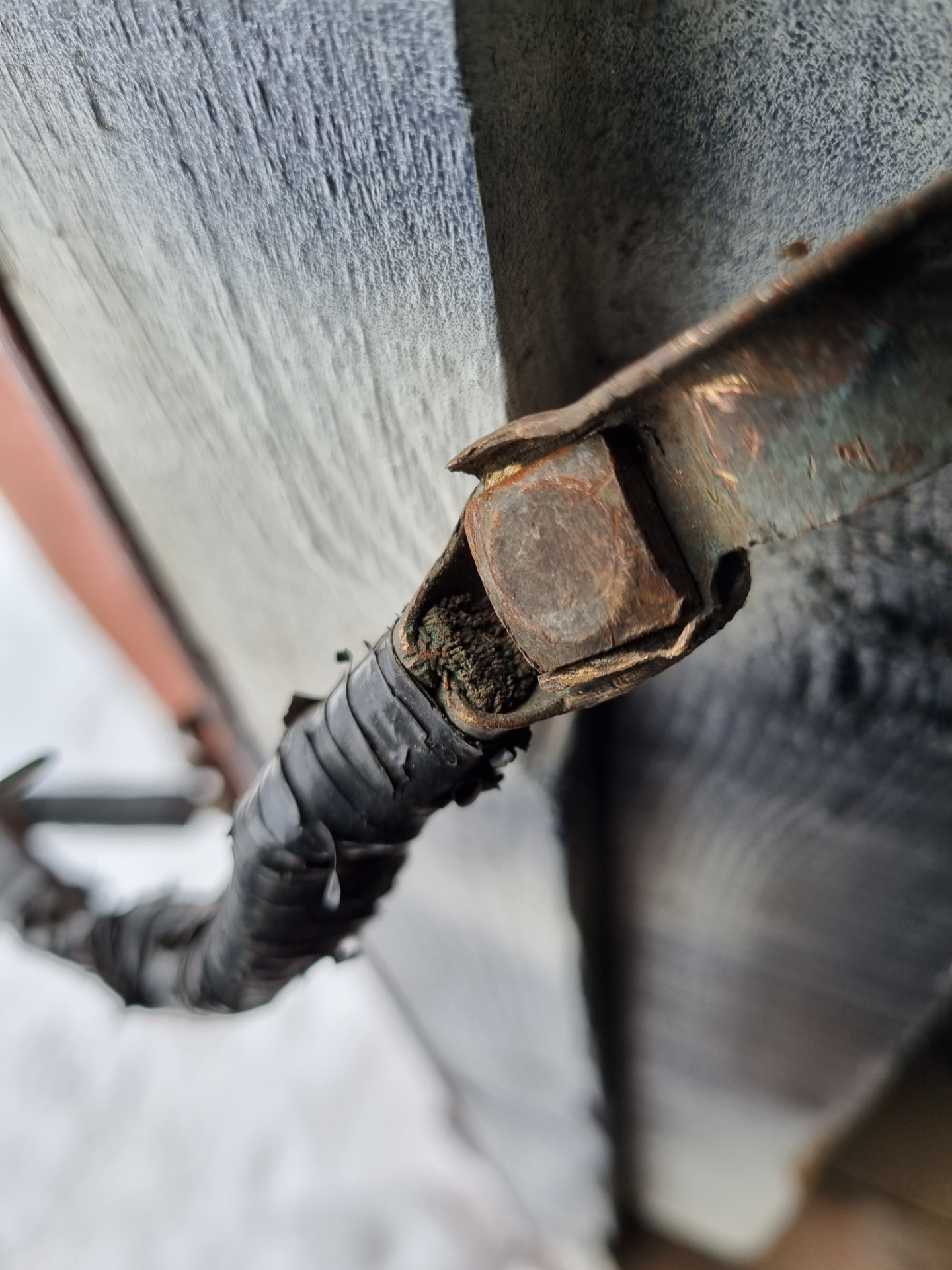 Замена проводов стартера — Subaru Forester (SH), 2,5 л, 2008 года ...