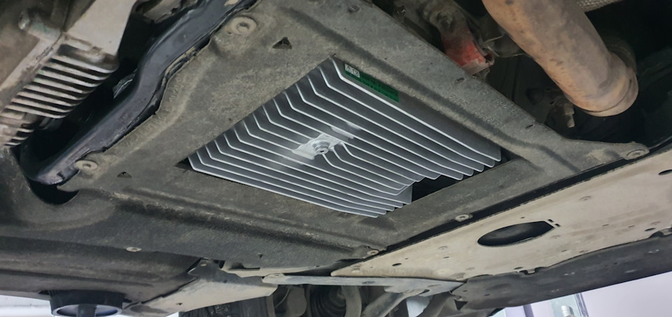 Поддон АКПП от F85 и замена масла — BMW X5 (F15), 3 л, 2015 года ...