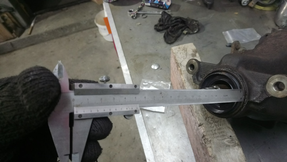 Замена сайлентблоков опоры заднего редуктора и сальника хвостовика ...