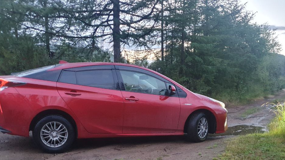 Toyota Prius (50) 1.8 гибридный 2016 | Red_baby на DRIVE2