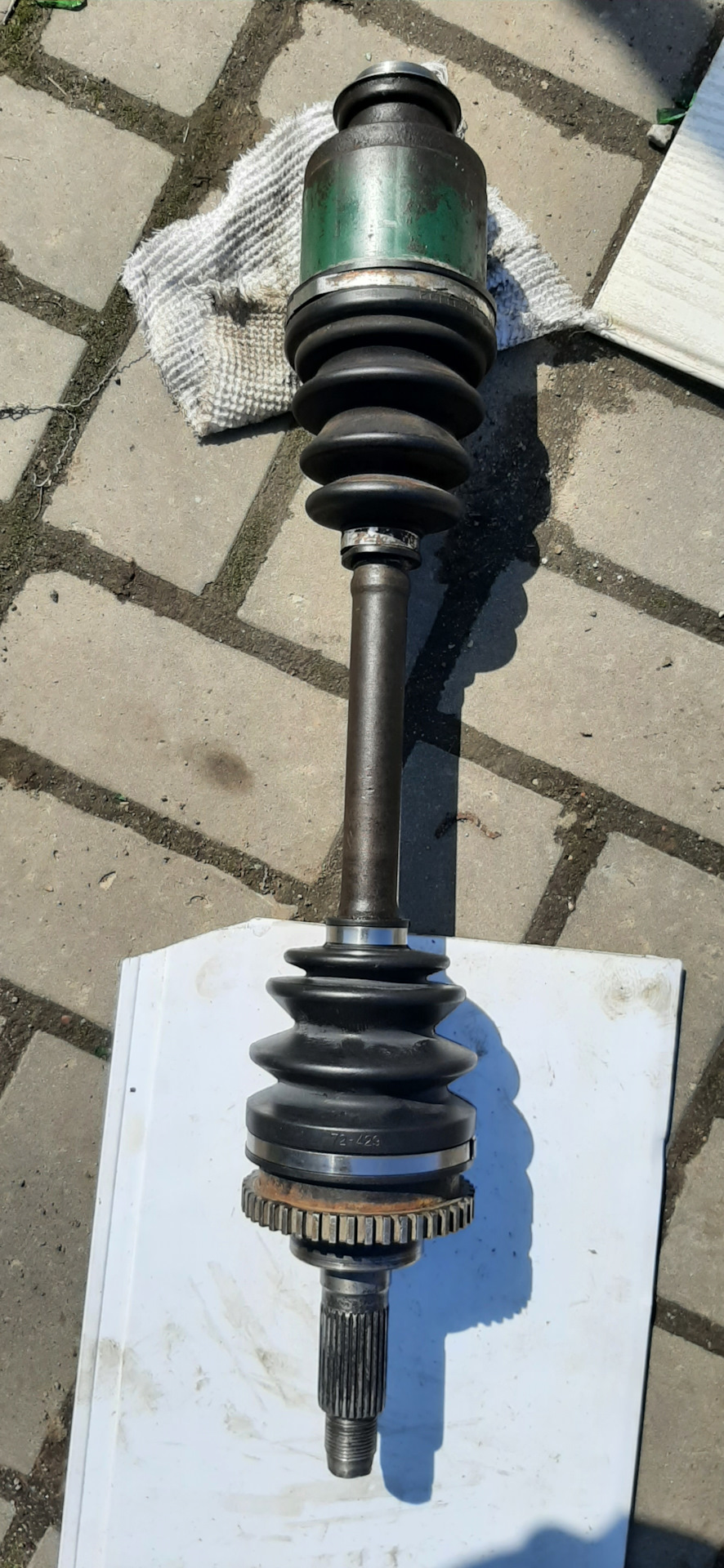 Замена пыльника наружного шруса — Mazda 626 IV (GE), 2,5 л, 1996 года ...