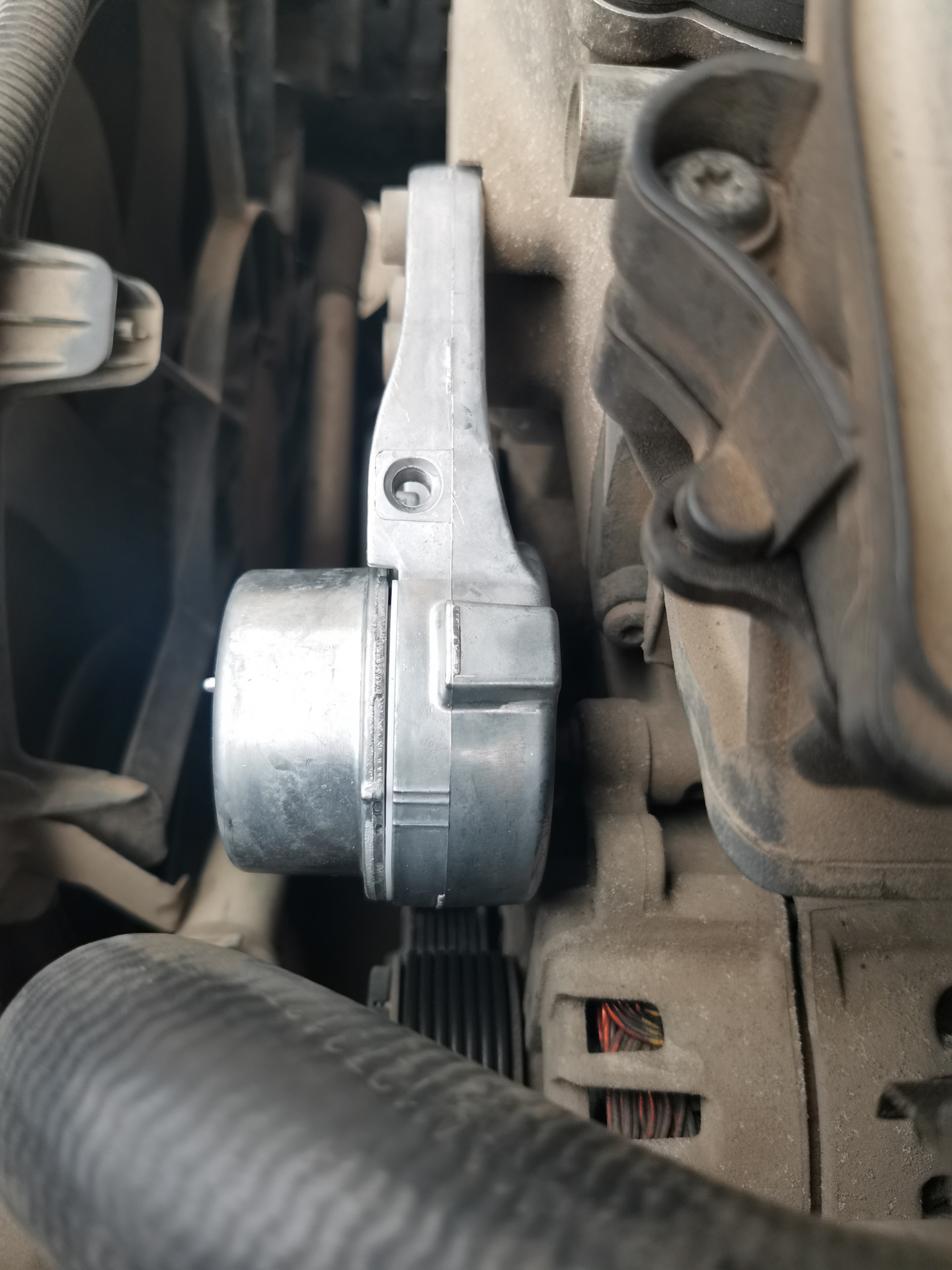 Большое ТО — Volkswagen Touareg (2G), 3,6 л, 2011 года | расходники ...