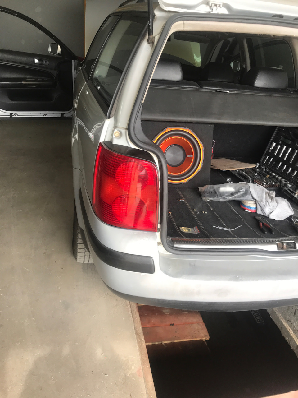 Поставил задние фонари от B5+ — Volkswagen Passat Variant (B5), 1,9 л ...