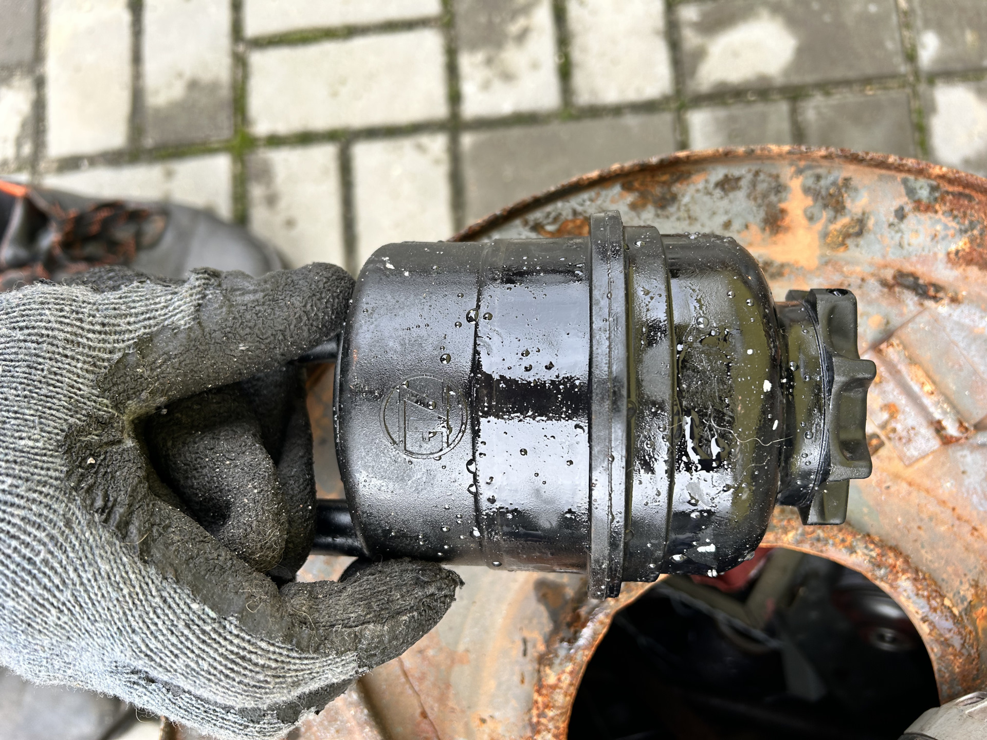 Бачок Гура менять Ильине менять? — BMW 3 series (E36), 1,6 л, 1997 года ...