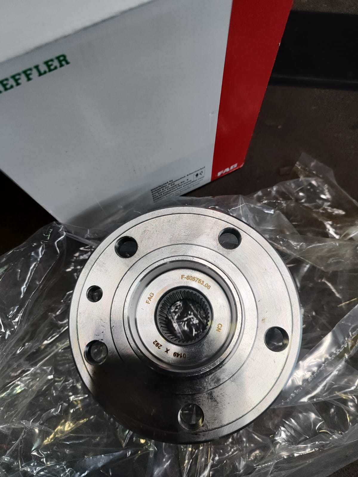 Волшебные подшипники ступиц — Volvo XC60 (1G), 2,4 л, 2012 года ...