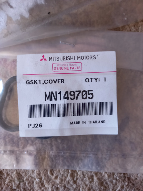 MN149705 Прокладка клапанной крышки Mitsubishi | Запчасти на DRIVE2