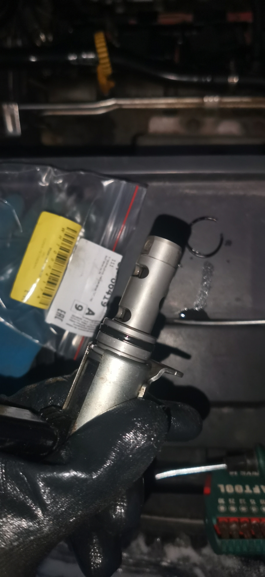 #19. Замена уплотнительного кольца vag WHT000417A — Volkswagen Tiguan ...