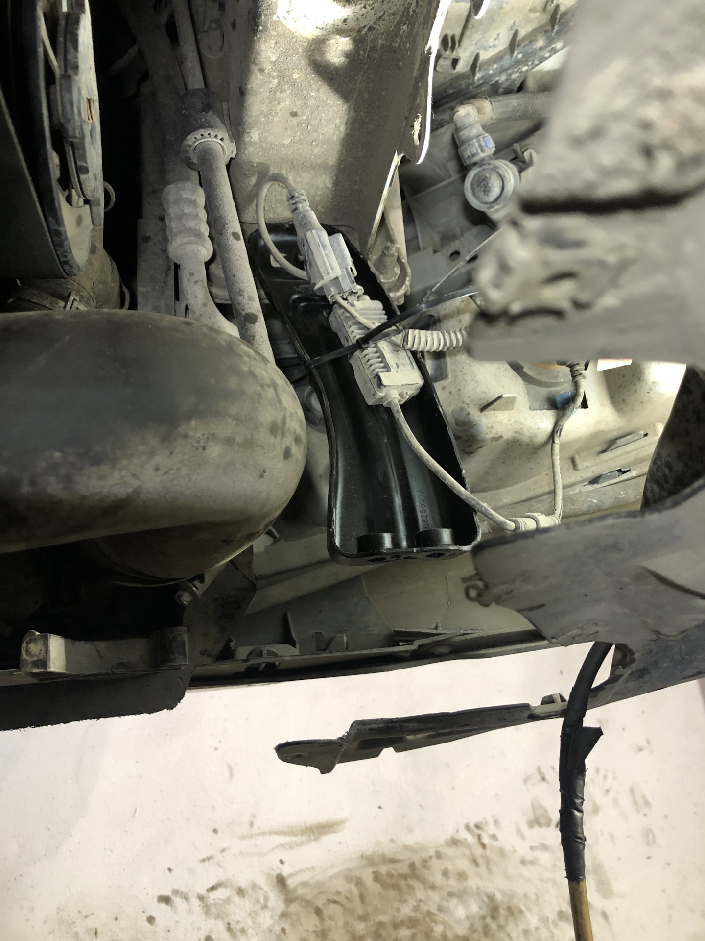 Оригинальная Защита двигателя 3Q0825901B — Skoda Octavia A7 Mk3, 1,8 л ...