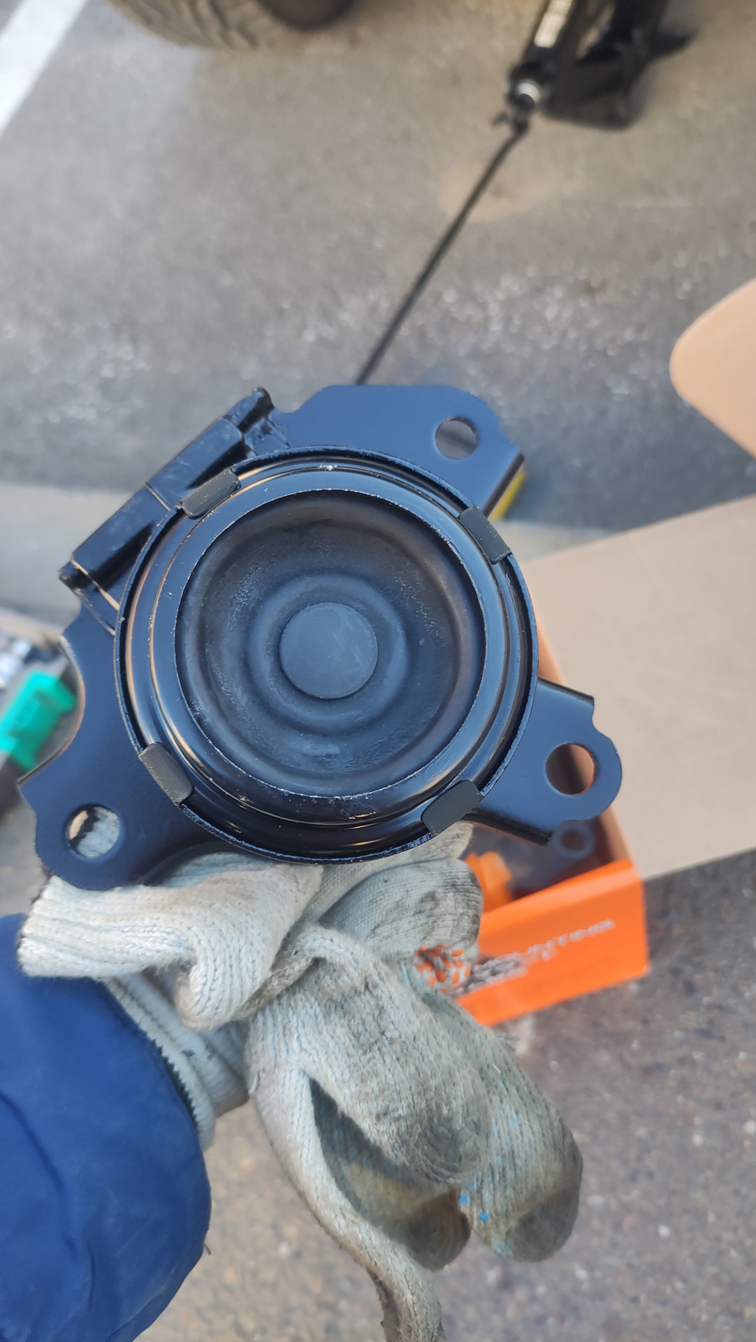 Замена правой опоры двигателя. — Honda CR-V (RD4/RD5/RD6/RD7), 2 л, 2004 года | своими руками ...