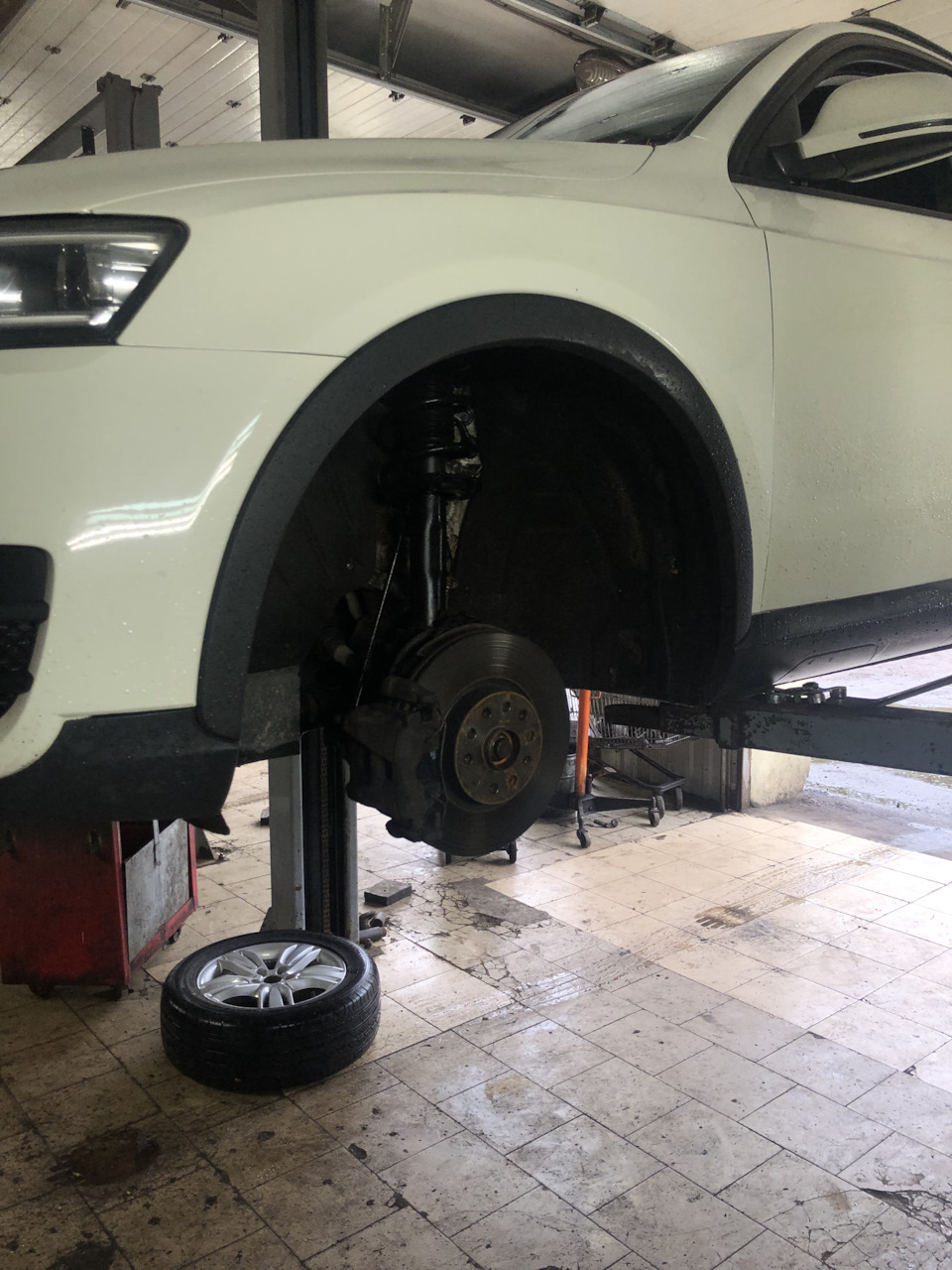 Рулевые наконечники — Audi Q3 (1G), 2 л, 2012 года | визит на сервис ...